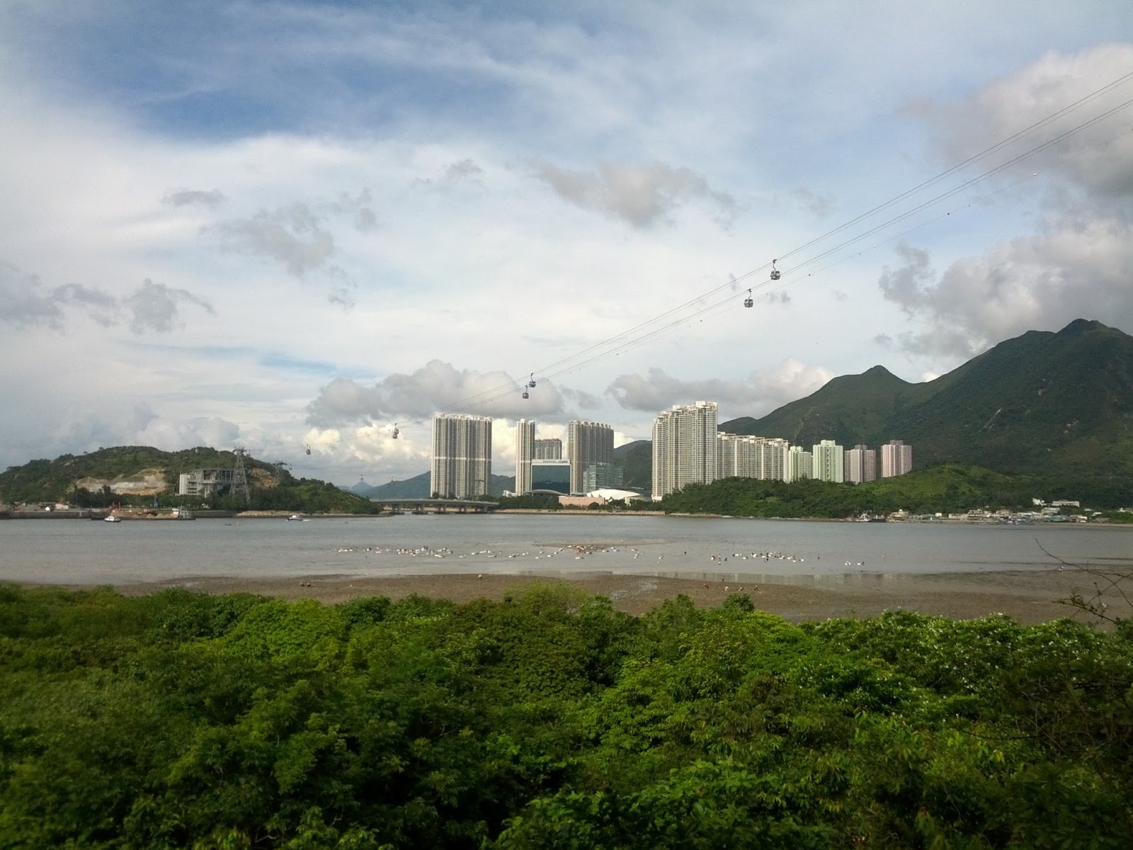 MrTrailingSpouse: Trail 5: Tung Chung - Sha Lo Wan